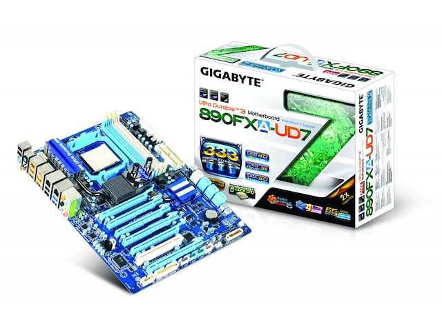 Gejmer komplet UD7+GTX760 TwinFrozr II O.C.+hard disk
