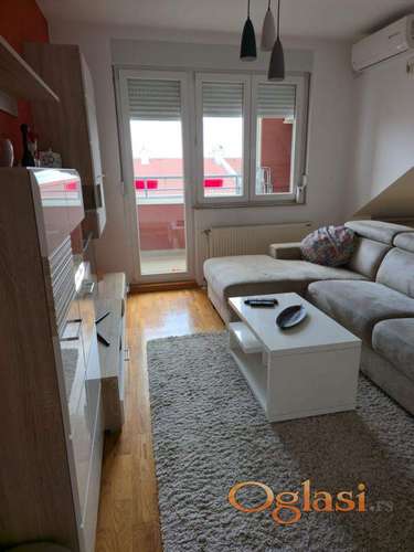 Dvosoban stan 52 m², Podbara, Novi Sad, 5. sprat