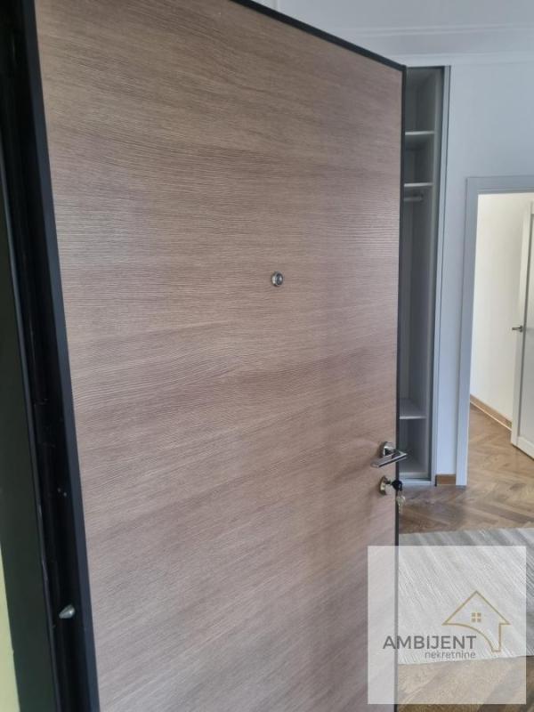 Troiposoban stan na prodaju, 78m2, 264.000€