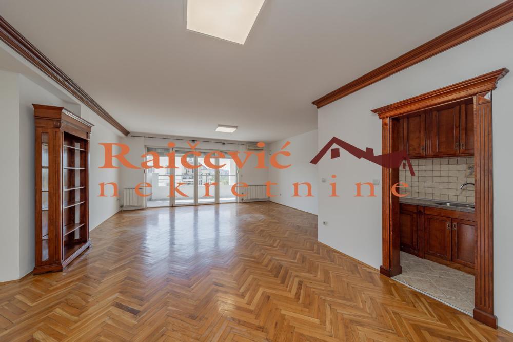 Miloja Djaka, Četvorosoban stan na prodaju, 117m2, 468.000€