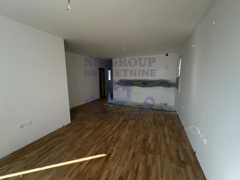 Četvorosoban stan na prodaju, 74m2, 144.470€