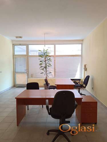Lokal u centru, 34m²