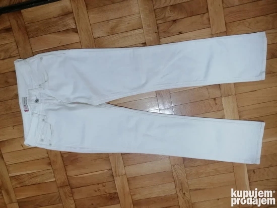 LEVIS 470 Straight Fit farmerke 27 x 32