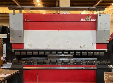 CNC abkant presa Amada HFE M2 1003