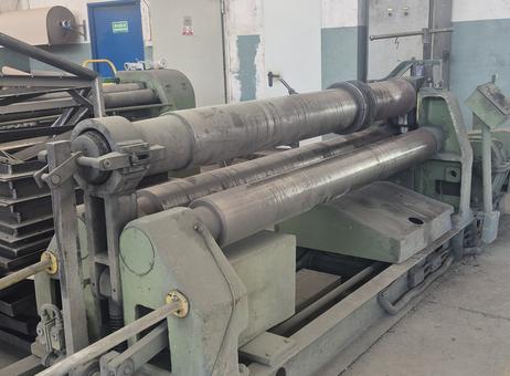 Trovaljni valjak za savijanje lima Stankoimport 2000 mm