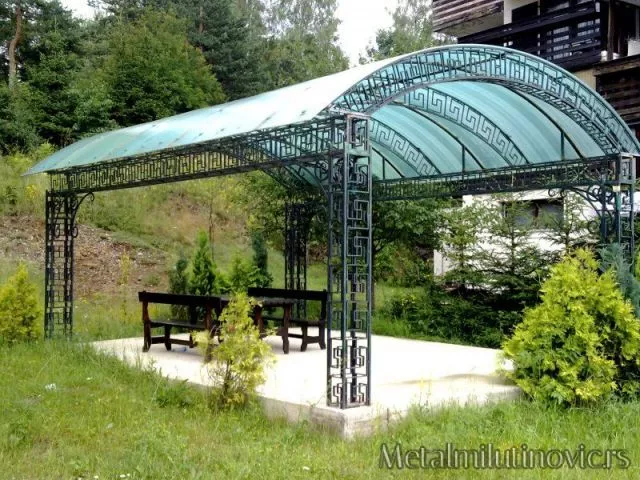 KOVANE NADSTREŠNICE - MODEL 3