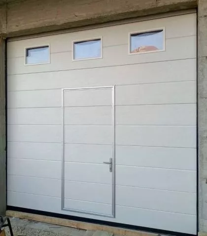 SEGMENTNA GARAŽNA VRATA - MODEL 3