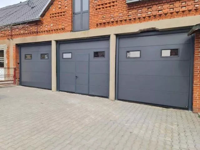 SEGMENTNA GARAŽNA VRATA - MODEL 1