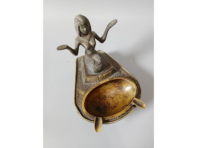 Pepeljara od bronze