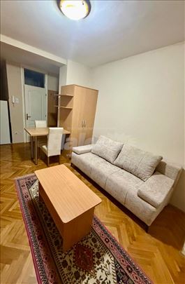 Garsonjera na Grbavici