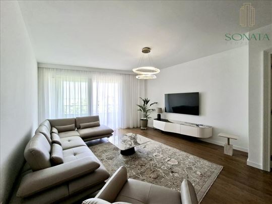 Lux stan u premium zgradi sa spa centrom
