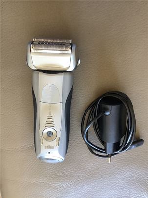 Braun series 7 aparat za brijanje sa trimerom