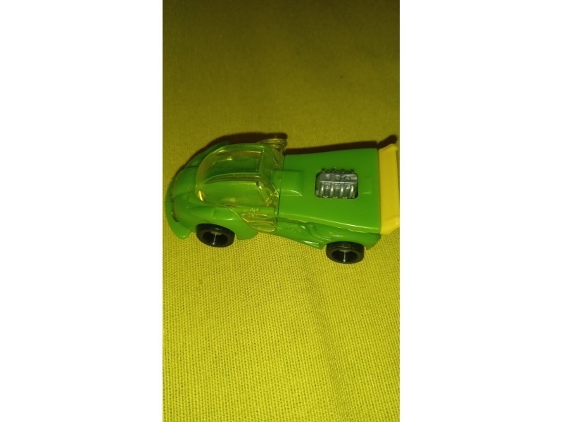 Kinder figurica Auto