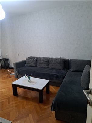 Izdaje se odličan stan u strogom centru Niša, 55m2