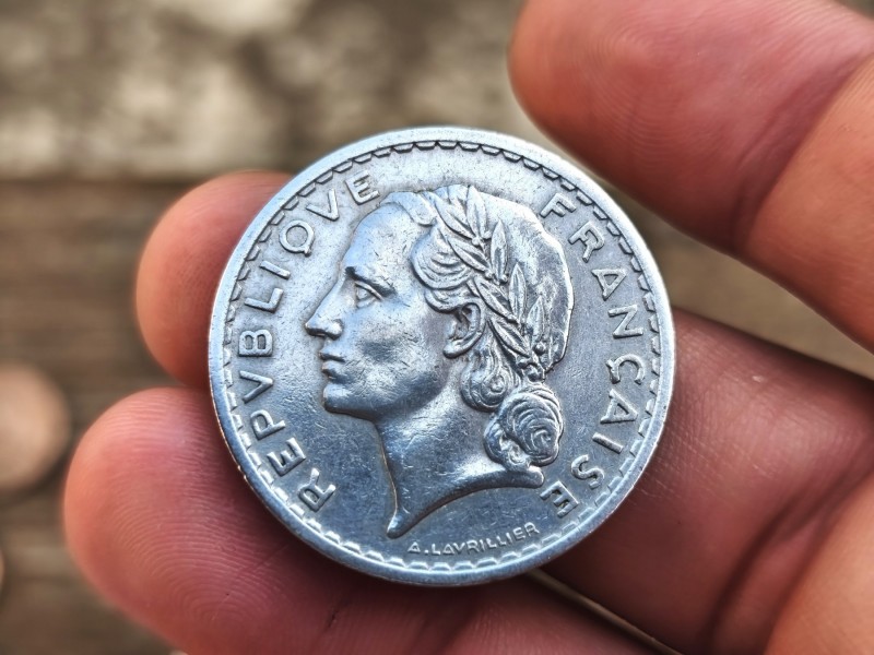 Francuska 5 franc 1949 aUNC