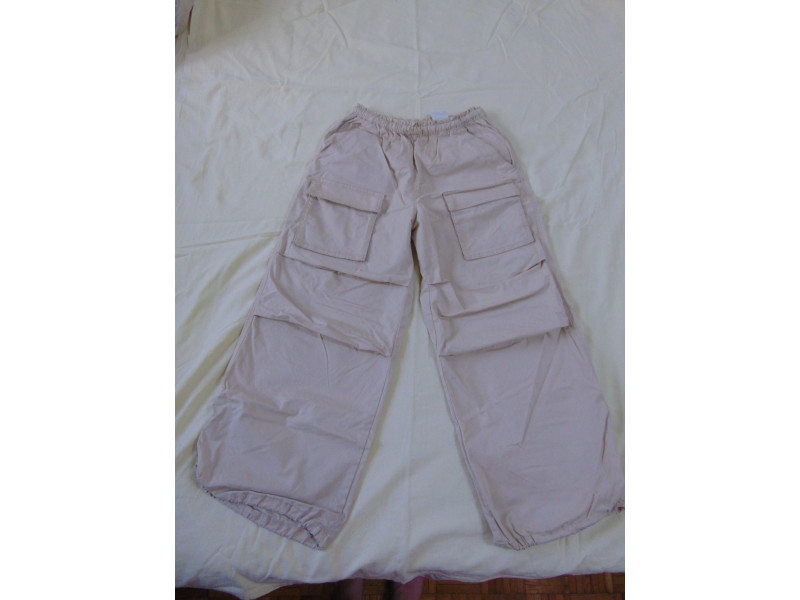 H&M bež pantalone(baggy),vel.152, 11-12god