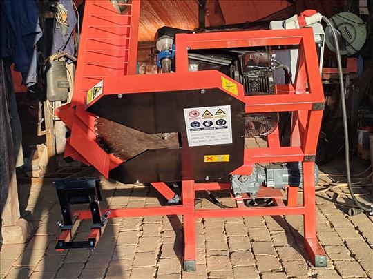 Automatski cirkular za ogrevno drvo O.S.A