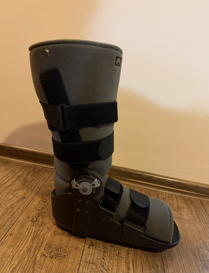 Ortopedska cizma “Medical brace”