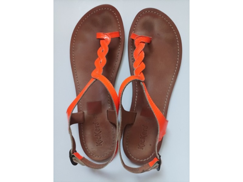 KICKERS SANDALE 39 BROJ
