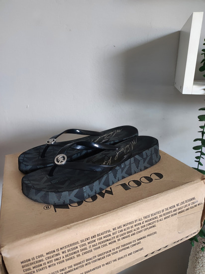 MICHAEL KORS papuce