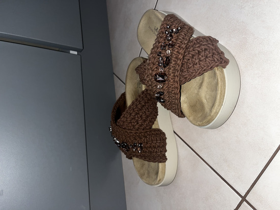Papuce braon 36