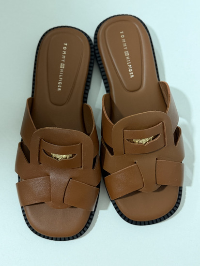 Tommy Hilfiger papuce 36