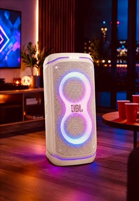 Iznajmljivanje zvucnika JBL 320 Beograd