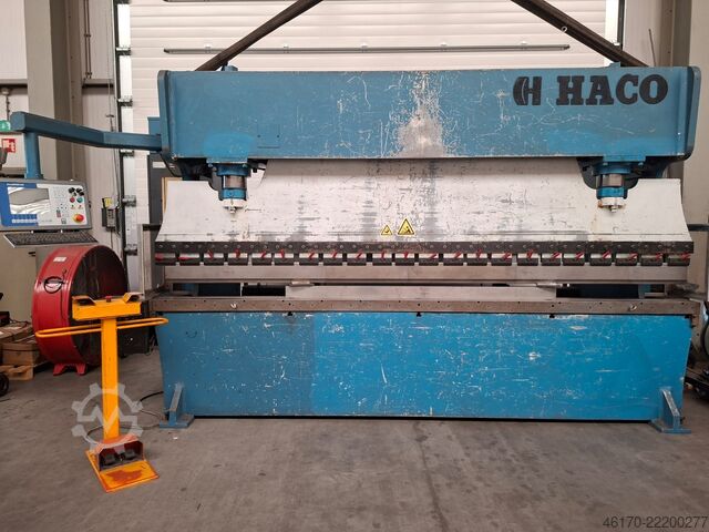 Abkant presa
Haco PPES 40200