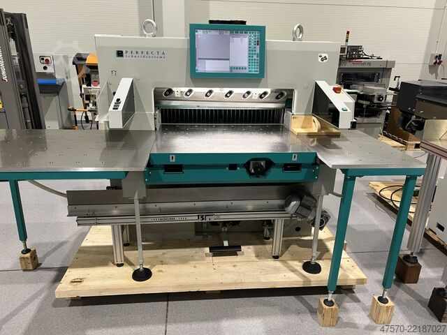 Mašina za sečenje papira
Perfecta 92 TS ASE Paper Cutting Machine