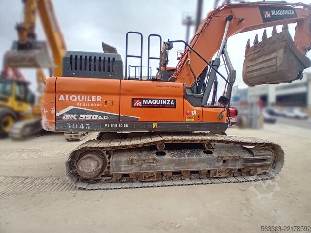 Guseničarski bager
Doosan DX300LC-7