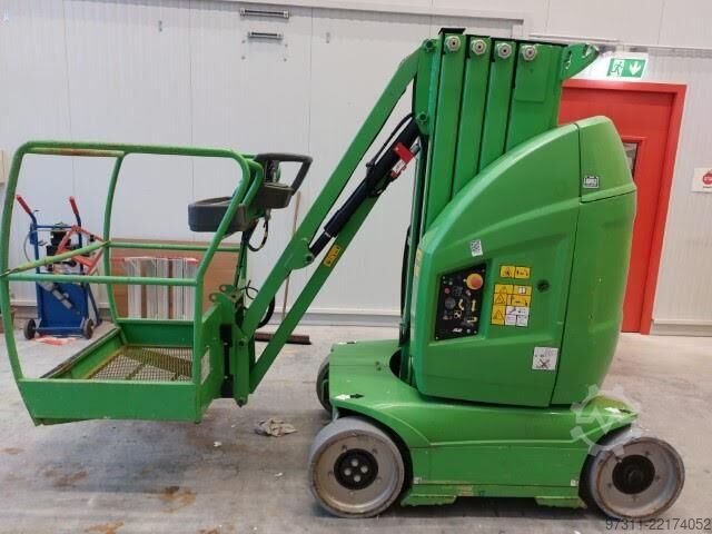Platforma za podizanje
JLG TOUCAN 10E