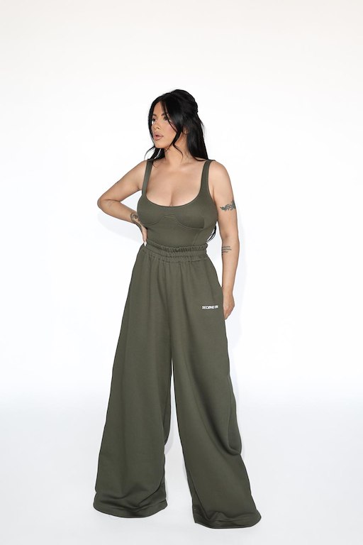 555 ESSENTIAL OLIVE SET: BODY + SWEATPANTS