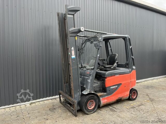 Električni viljuškar za 4 točka
Linde E25H-01/600