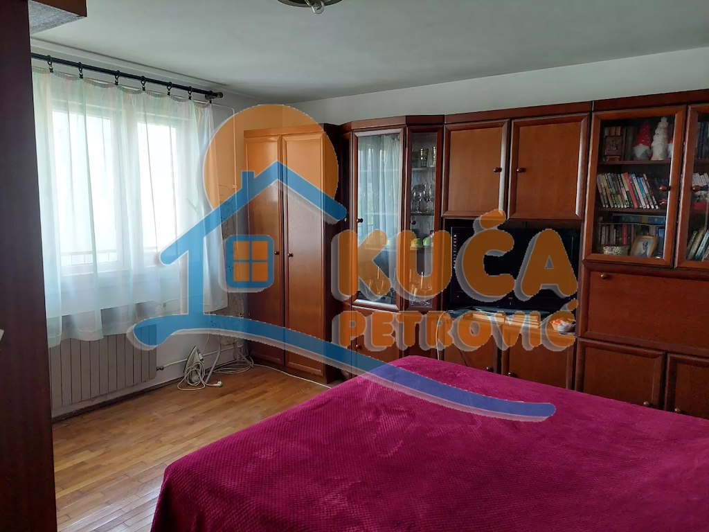 četvorosoban stan, 108 m2, Dom zdravlja, Vojvode Tankosića ID: p-016781