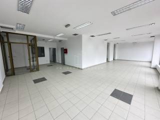 Poslovni prostor za Izdavanje