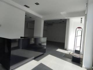 Poslovni prostor za Izdavanje