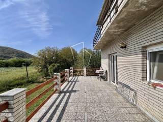 Samostalna porodična vila Avalska, Ripanj - Šuplja Stena, Beograd