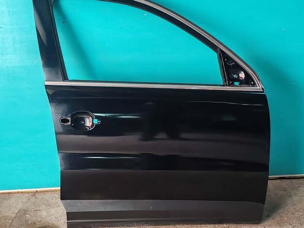 PREDNJA DESNA VRATA ZA VOLKSWAGEN TIGUAN OD 2007. DO 2016. GOD. |