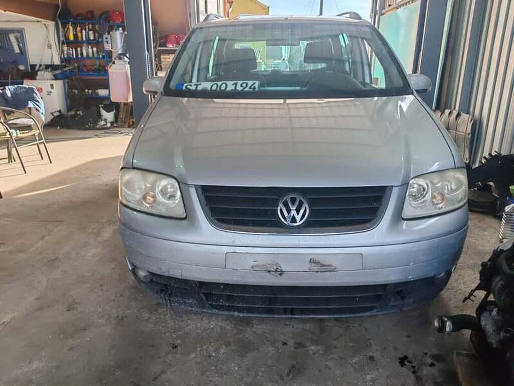 DELOVI ZA VOLKSWAGEN TOURAN 2003. GOD. | Kompletan auto u delovima