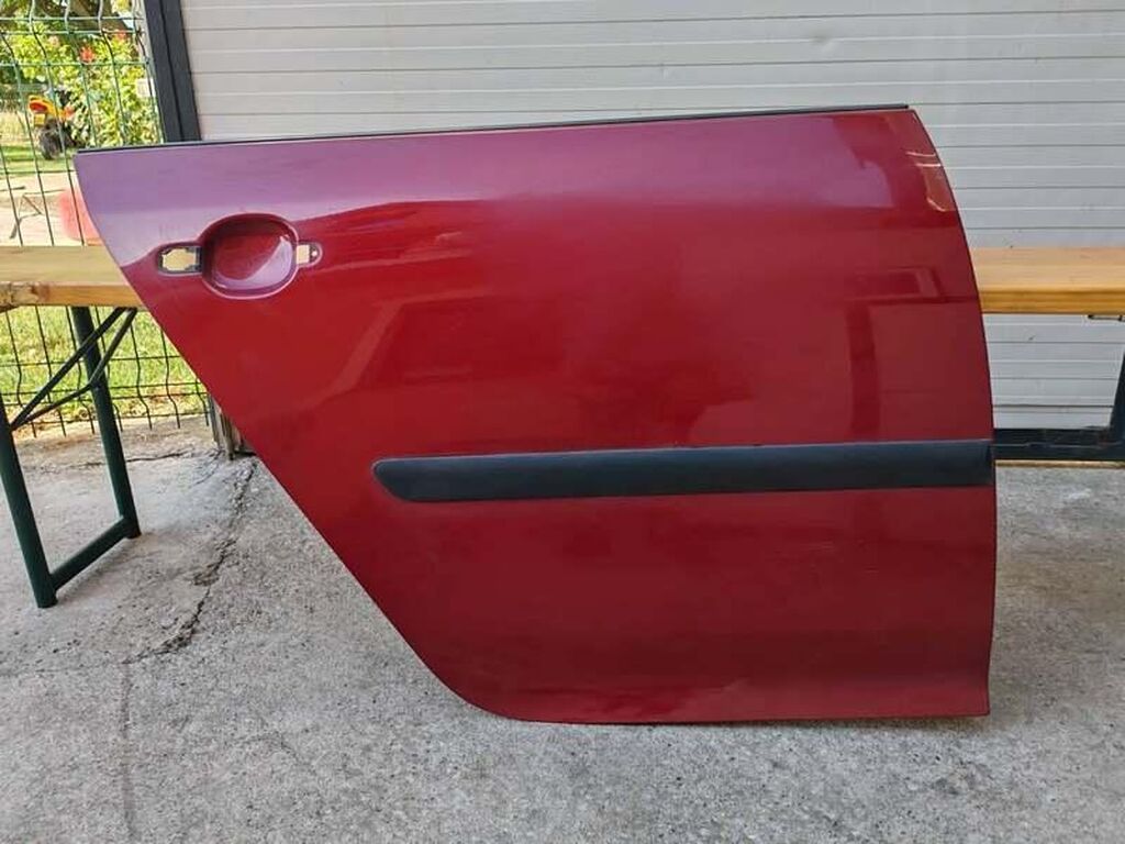 OPLATE VRATA ZA VOLKSWAGEN GOLF 5 OD 2003. DO 2008. GOD. | Polovne