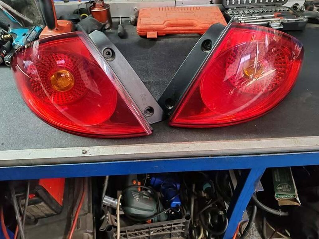 STOP LAMPE ZA SEAT TOLEDO OD 2004. DO 2009. GOD. | Originalne