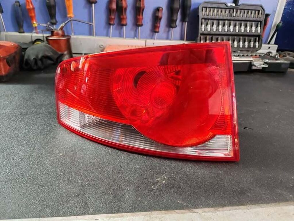 STOP LAMPA ZA SEAT ALTEA XL OD 2009. DO 2015. GOD. | Originalna