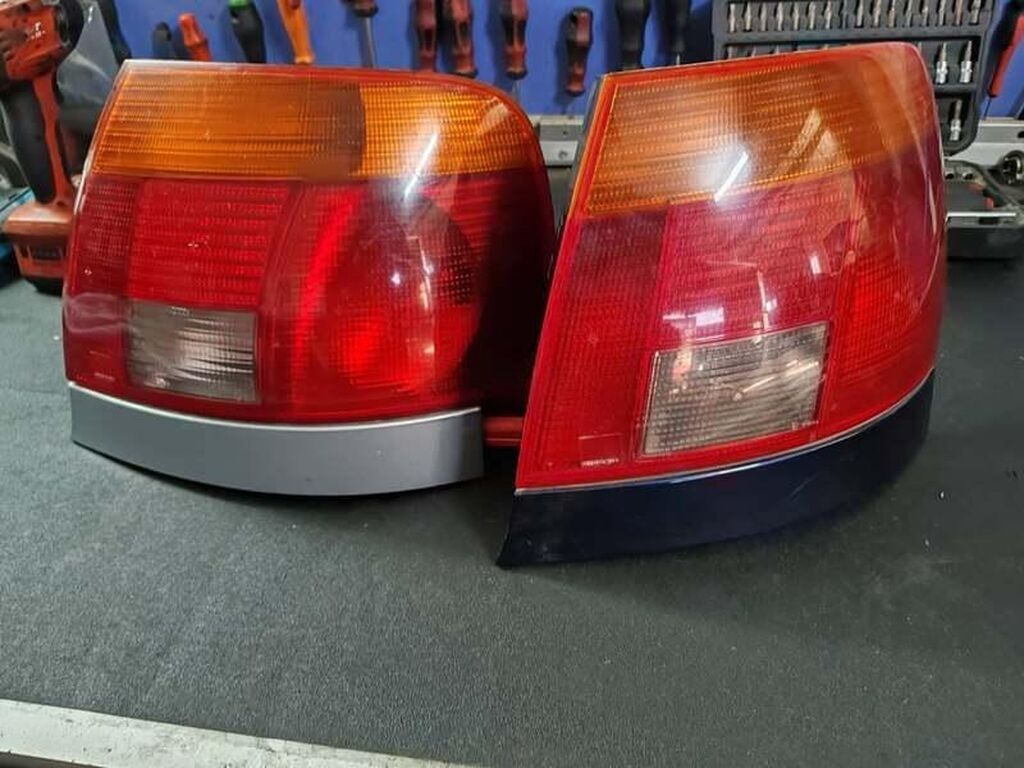 STOP LAMPE ZA AUDI A4 OD 1995. DO 1999. GOD. | Originalne polovne