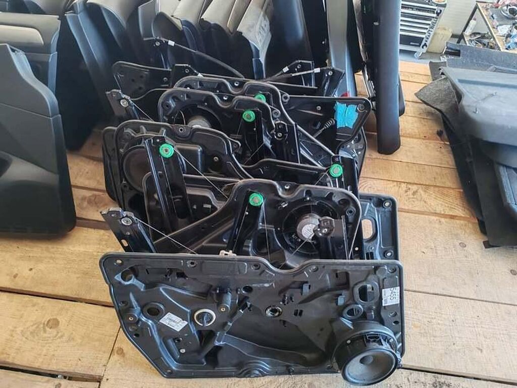 PODIZAC PROZORA ZA VOLKSWAGEN TOURAN, GOLF 5, PASSAT B6 . |
