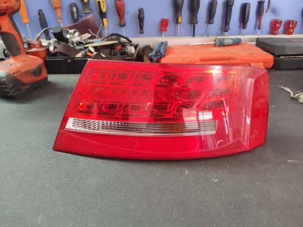 DESNA STOP LAMPA ZA AUDI A5 OD 2007. DO 2016. GOD. | Originalna