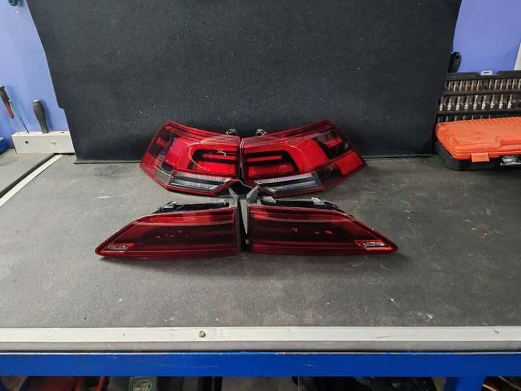 STOP LAMPE ZA VOLKSWAGEN GOLF 8 OD 2019. DO 2026. GOD. | Originalne