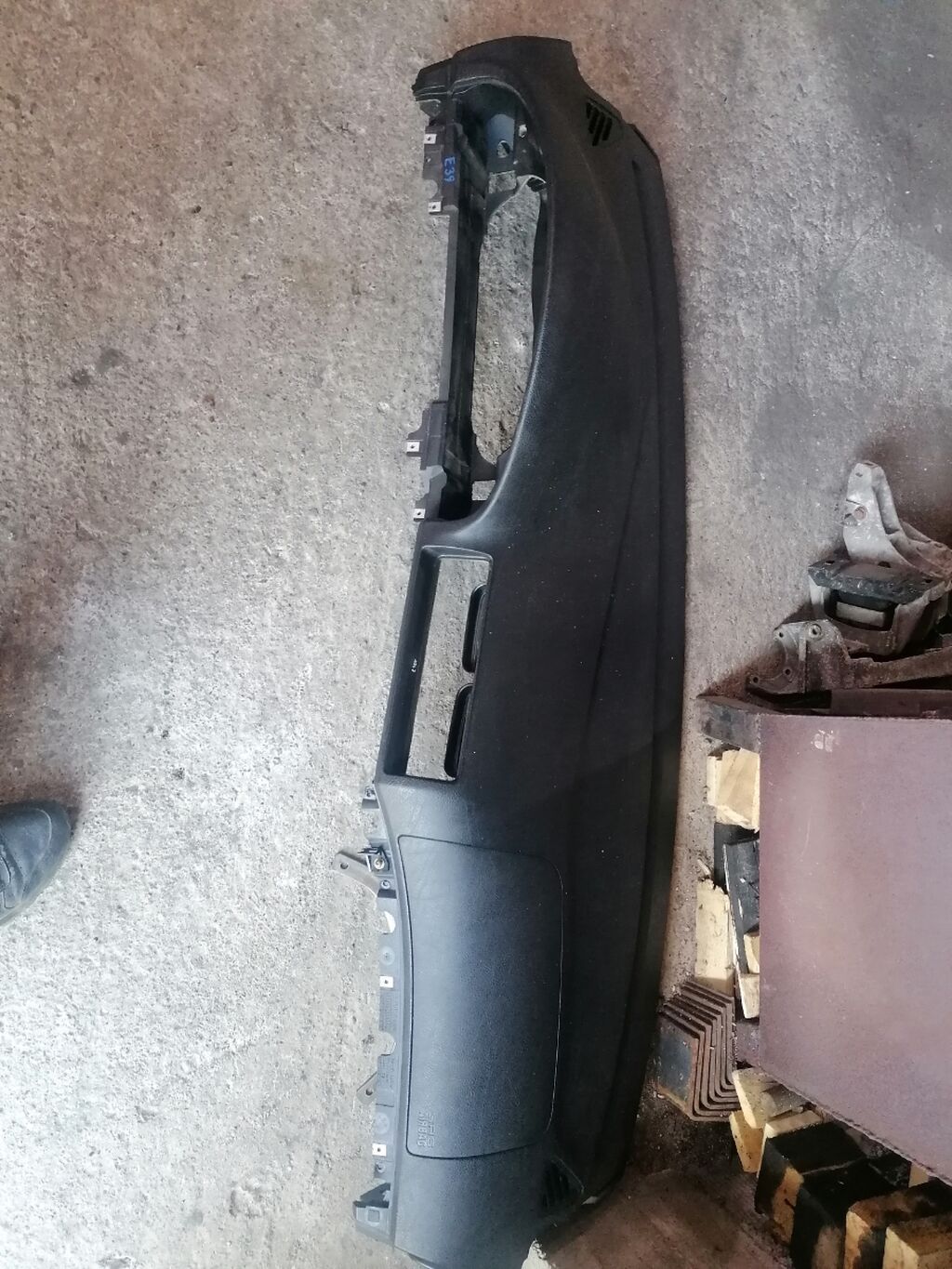 BMW E39 – tabla/instrument tabla (kompletna oplata armature) -