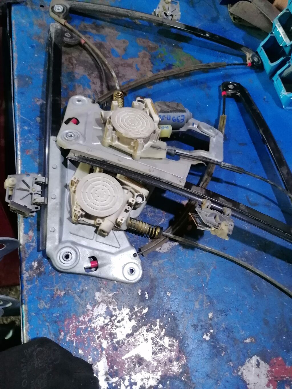 Podizači stakla BMW E39 - Električni podizači stakla za BMW E39