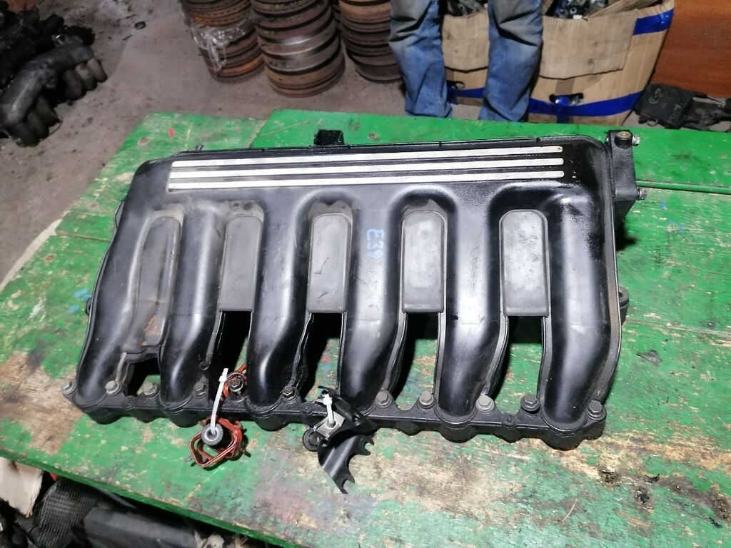 Usisna grana BMW E39 - Usisna grana za BMW serije 5 E39 - Originalni
