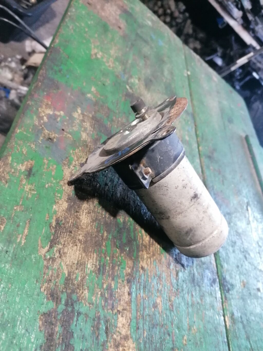 Susac– BMW E39 - Tip: unutrašnja električna pumpa goriva sa